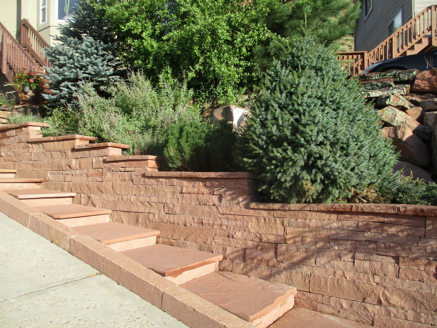 Flagstone steps and retainers | Garden Art Landscaping